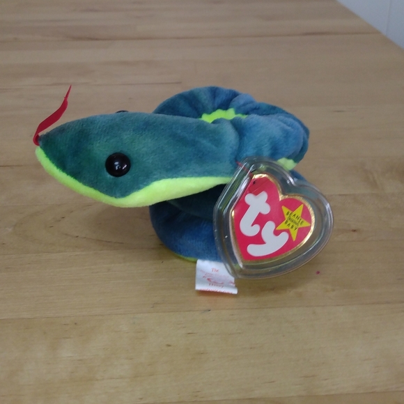 Ty | Toys | Vintage Beanie Baby Hissy The Snake 997 Nwt | Poshmark